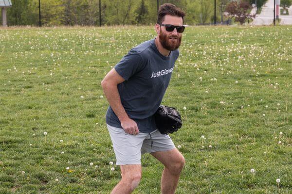 How To Catch A Fly Ball | 5 Easy Steps