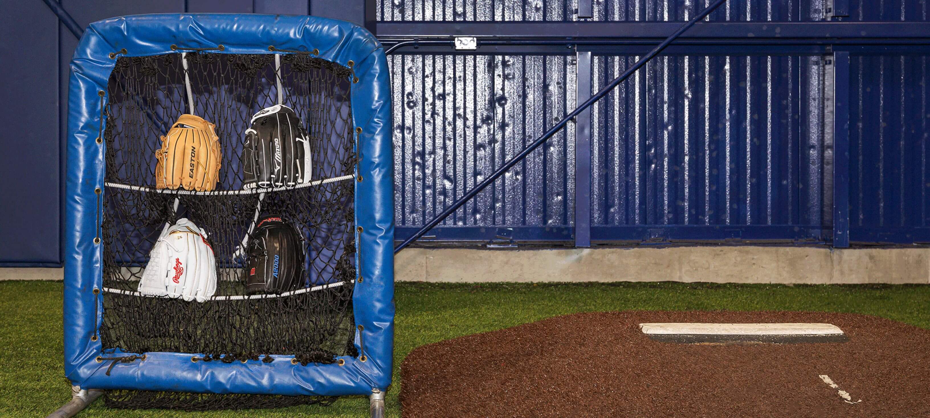 9 Best Pitcher Gloves For 2025